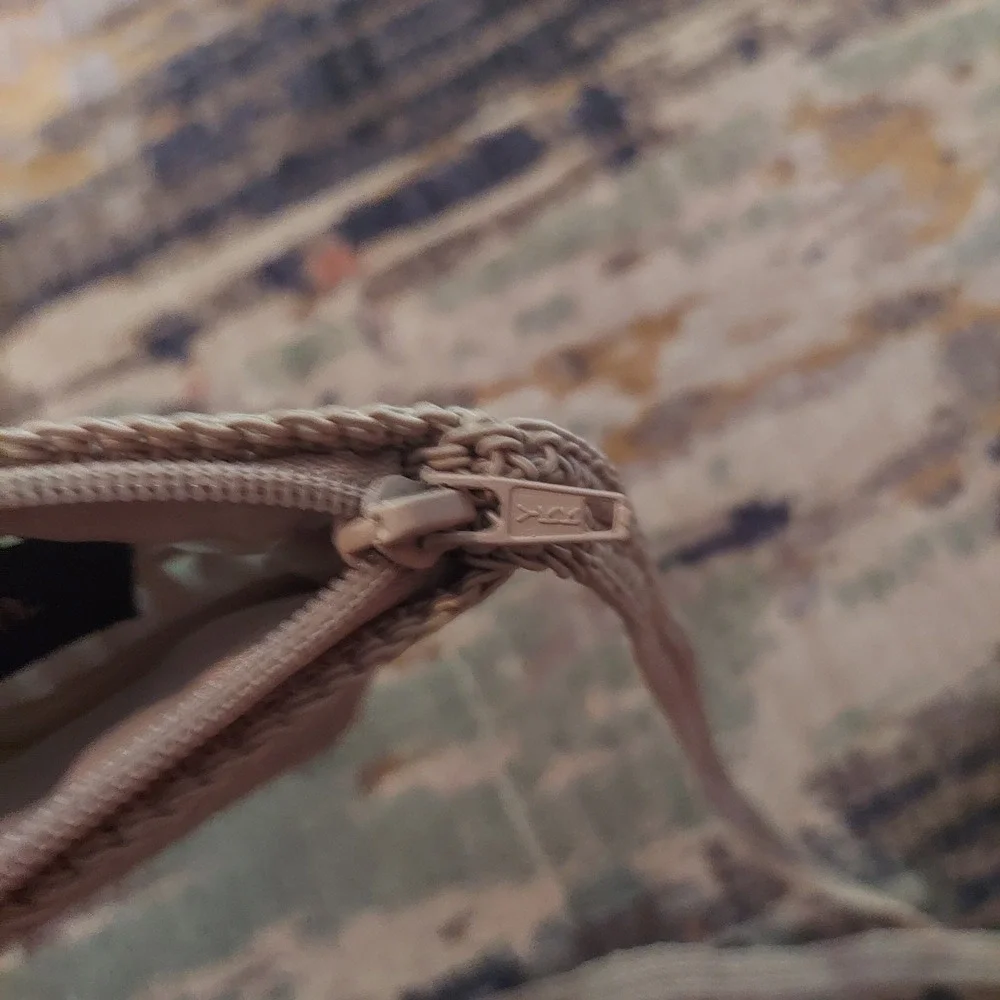 Xhilaration | Bags | Y2k Xhilaration Tan Woven Crochet Crossbody Bag ...